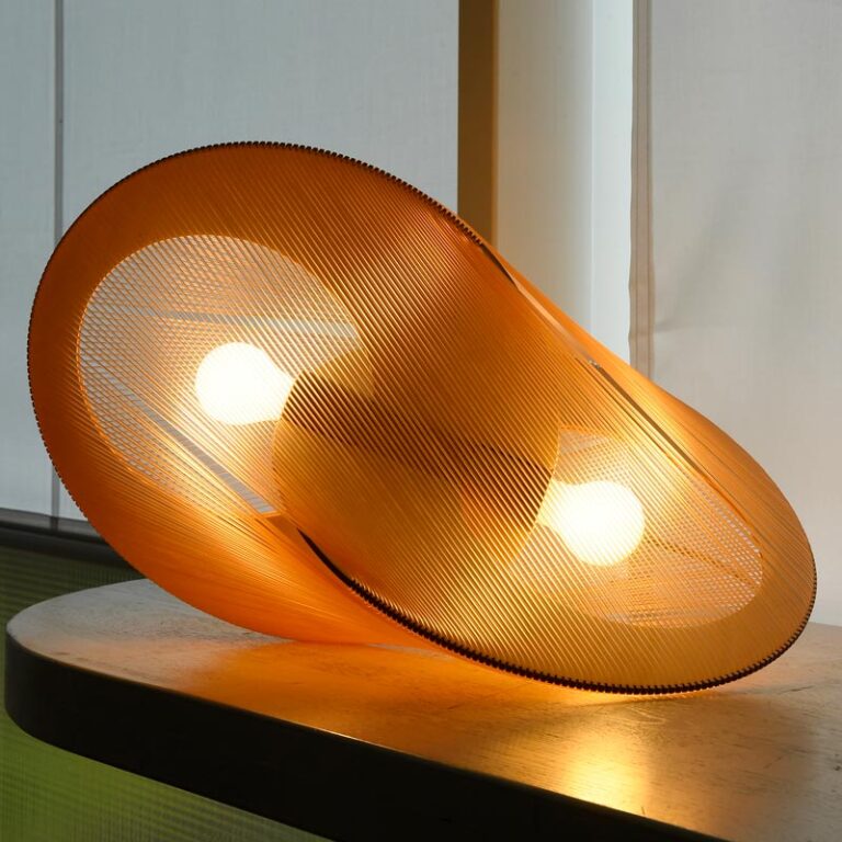 Oloid in marble (mini), light or dark - Kuboid